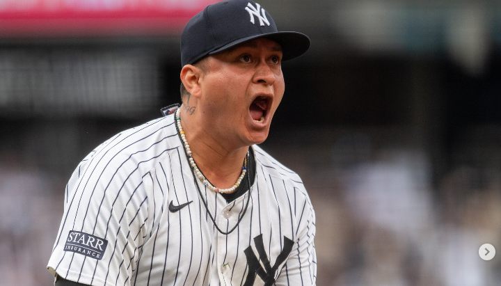 Salvamento y aplausos en el Yankee Stadium para Víctor Aarón González