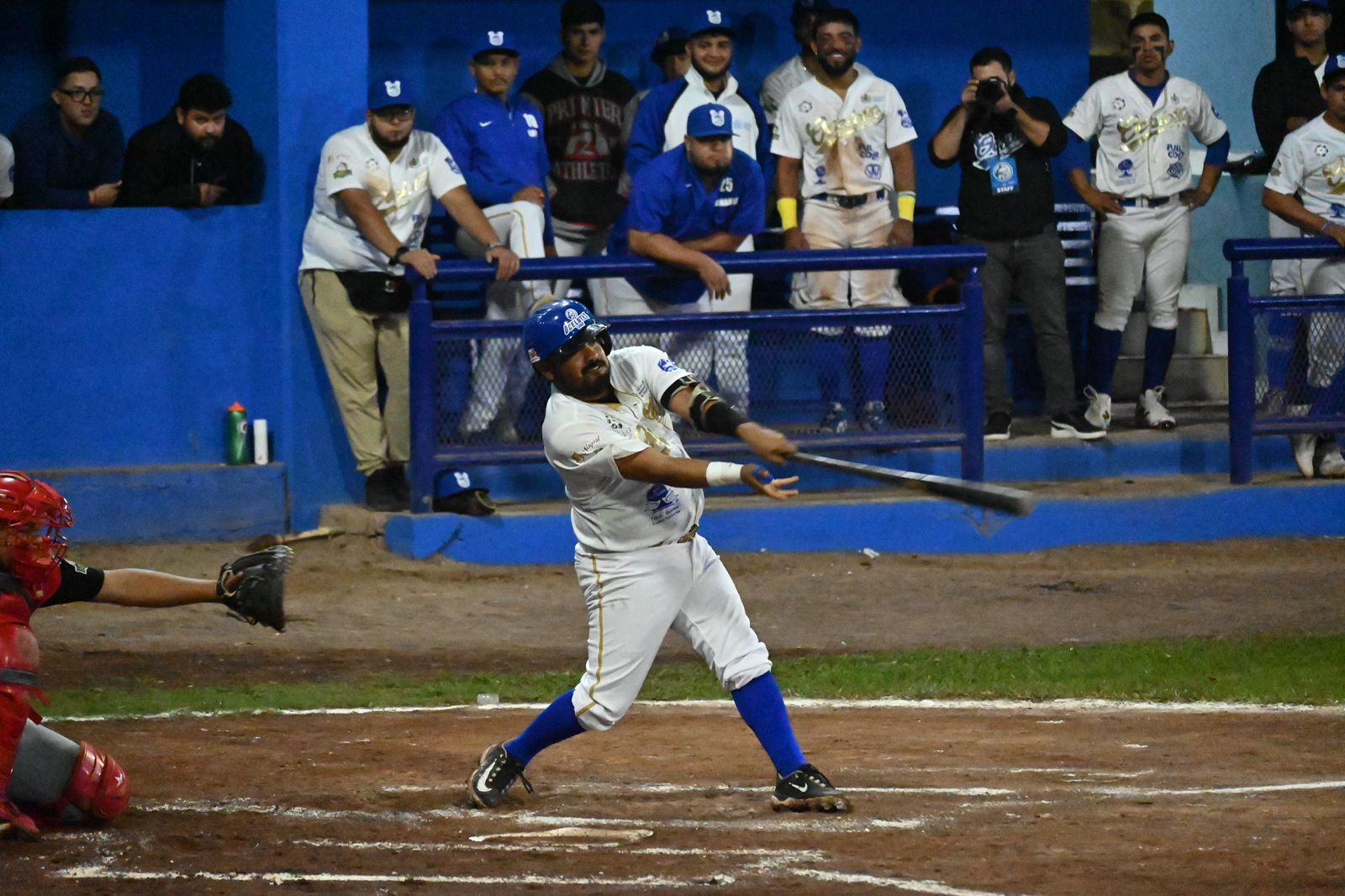 Tuxpan y Santiago dominan en la Linabe; Ocelotes barrió a Pureros