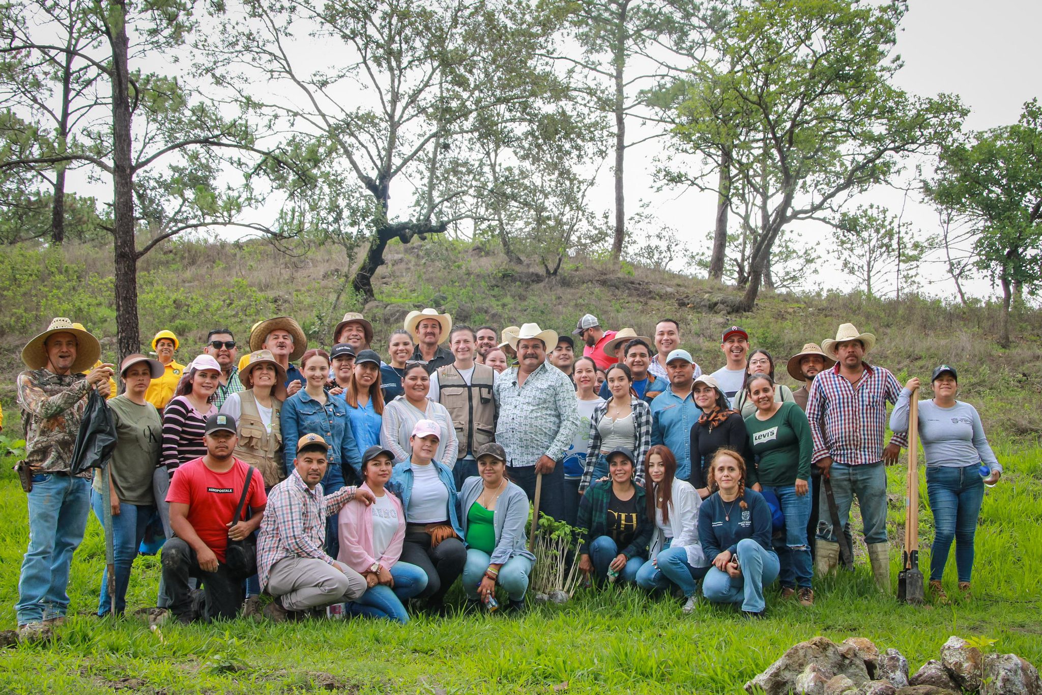 Más vida para Santa María del Oro; plantan 400 árboles